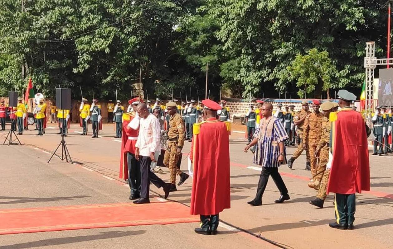 Burkina Faso : Désormais, un cérémonial militaire mensuel en... | Seneweb