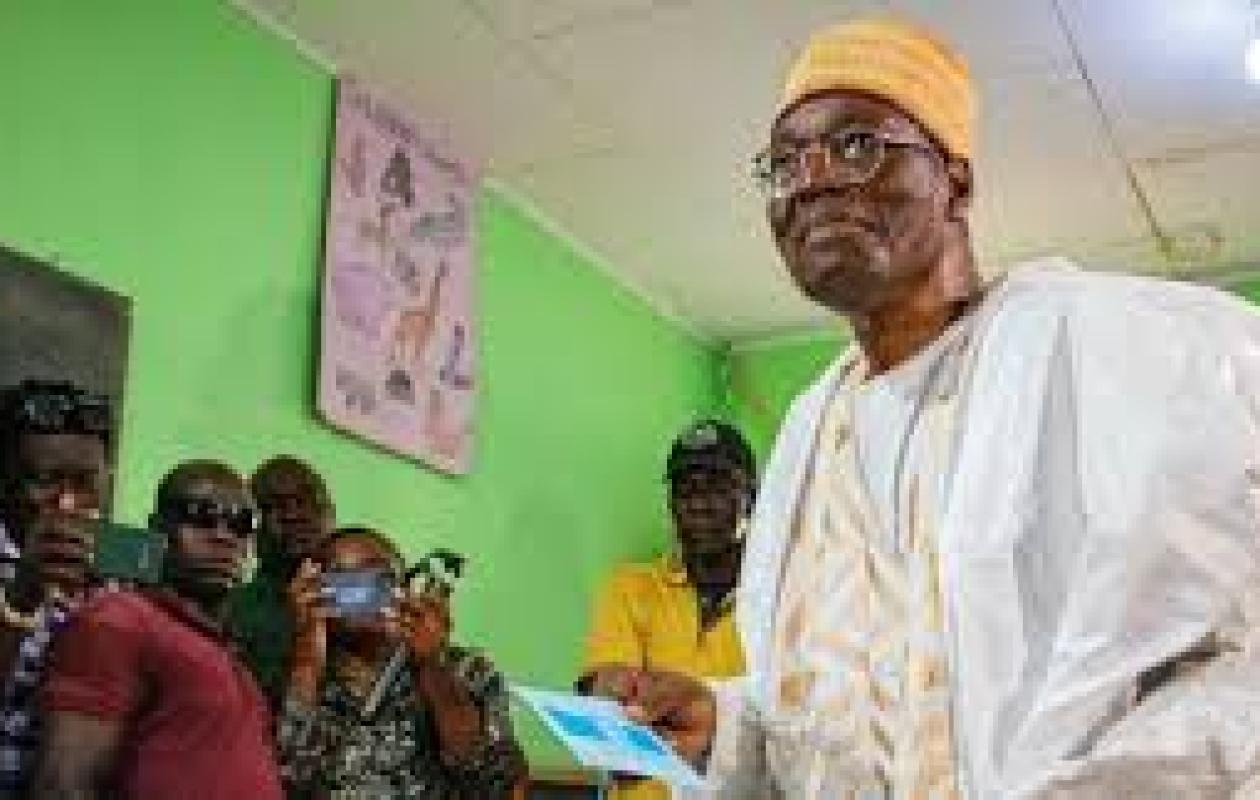 L'opposant camerounais Issa Tchiroma Bakary trouve refuge en... | Seneweb