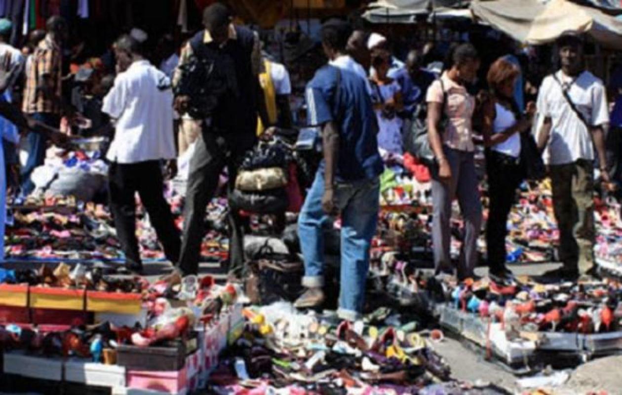 Marche des marchands ambulants : Le préfet autorise la march... | Seneweb