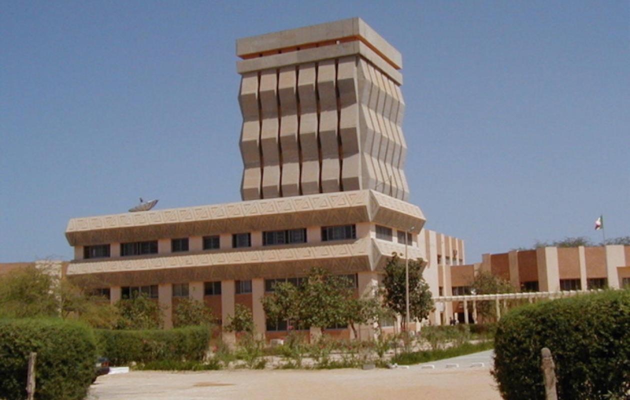 CROUS de Saint-Louis : Réouverture du restaurant universitai... | Seneweb
