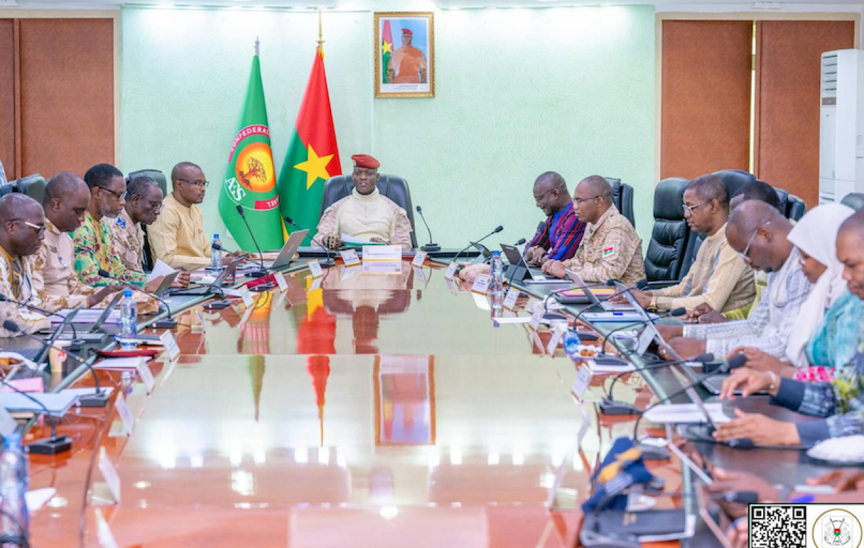 Burkina Faso : L’État prend le contrôle total de la Société... | Seneweb