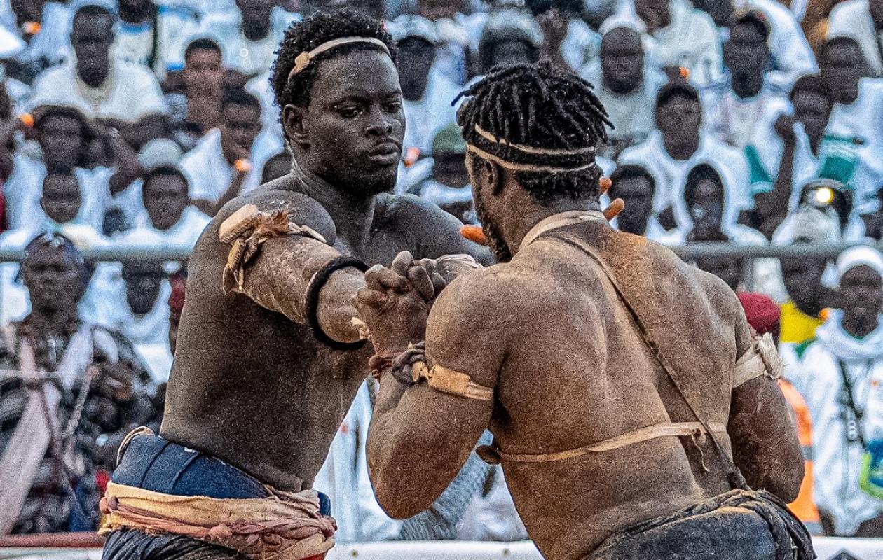 Lutte : Diop 2 s’impose face à Liss Ndiago et franchit un ca... | Seneweb