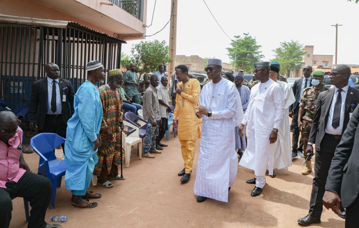 Mali : Hommage des autorités au général Sadio Camara à Kati | Seneweb