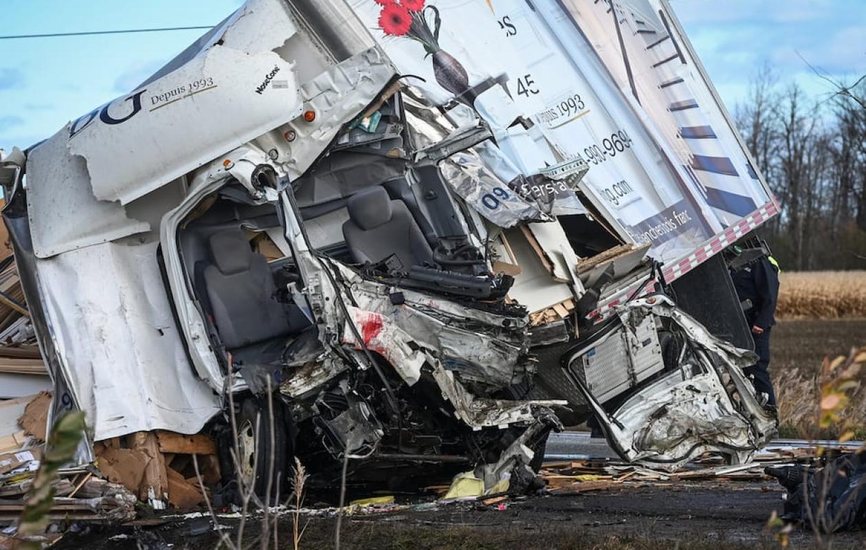 Fandène : Un choc entre un camion et un particulier fait 2 m... | Seneweb